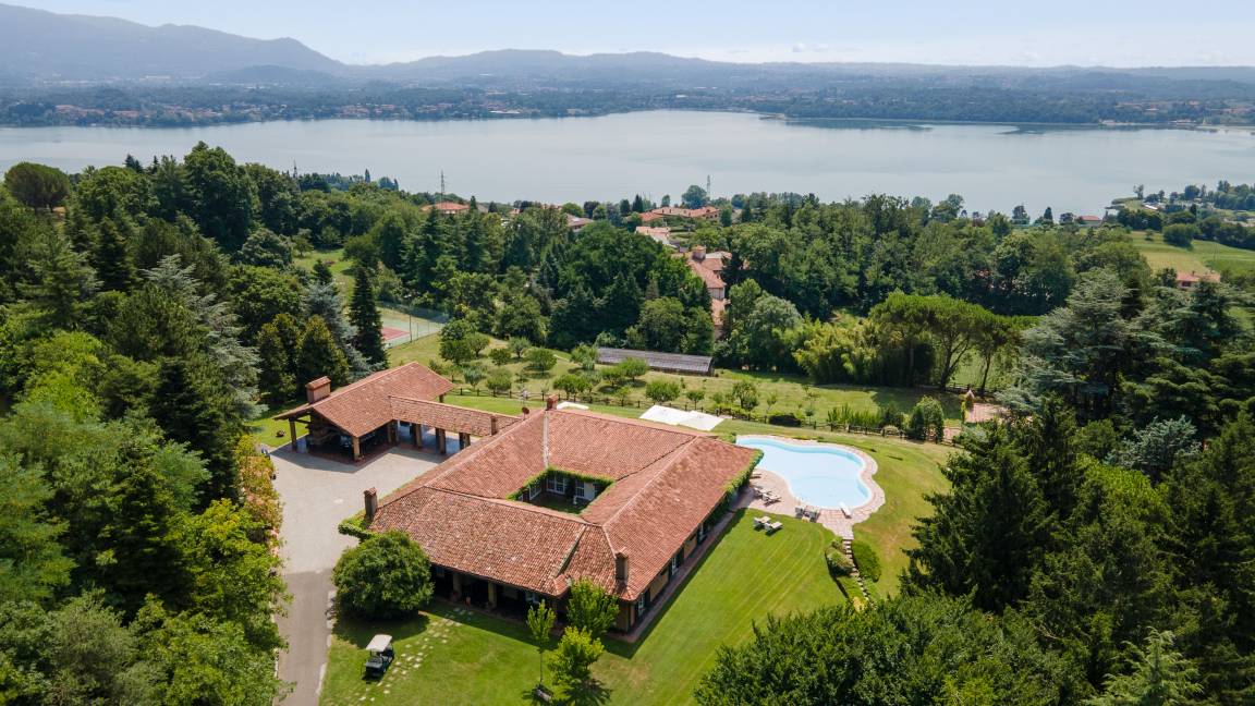 610 M² Villa ∙ 9 Schlafzimmer ∙ 18 Gäste - Comer See
