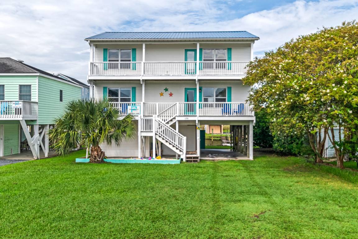 184 M² House ∙ 4 Bedrooms ∙ 10 Guests - Holden Beach, NC