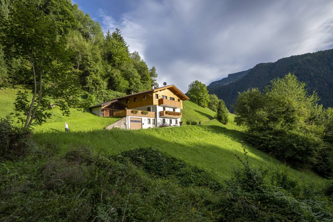 45 M² Ferienwohnung ∙ 2 Schlafzimmer ∙ 3 Gäste - Kastelruth