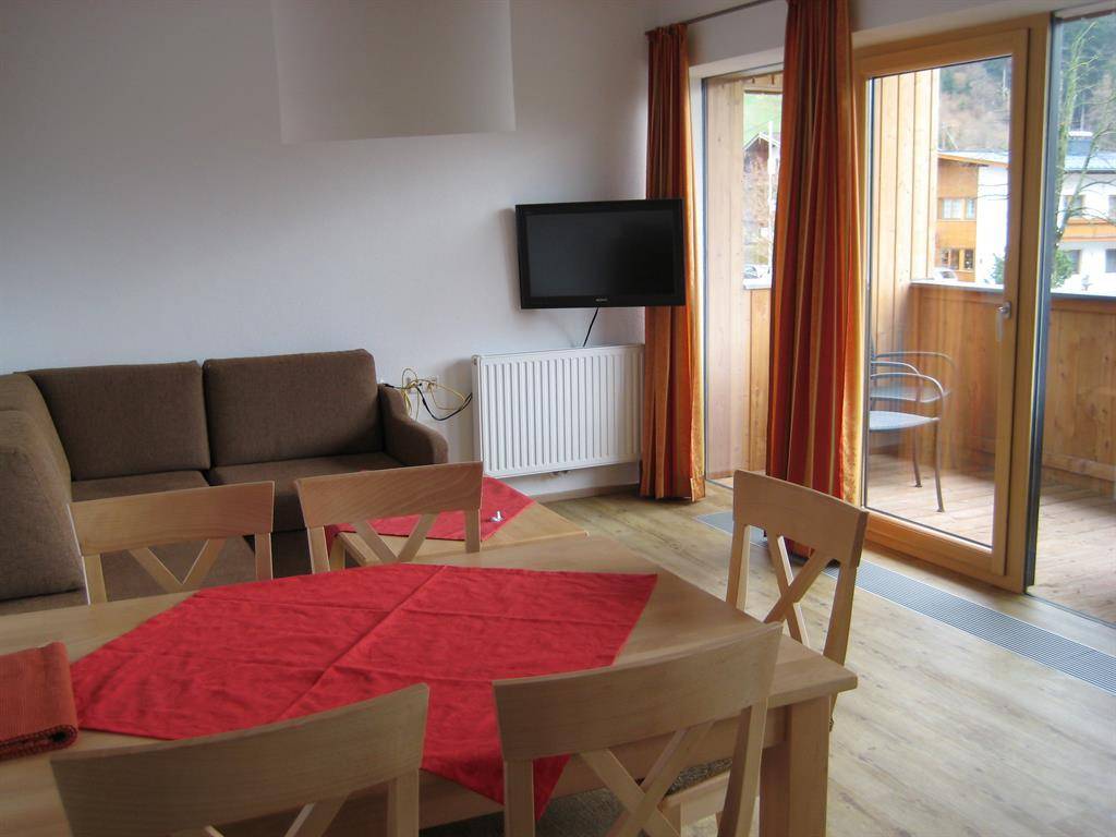 Apartment ∙ 2 Bedrooms ∙ 6 Guests - Zillertal, Ravina, Austria