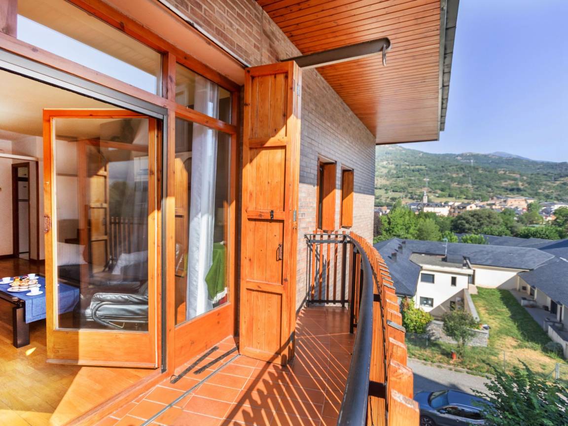 99 M² Apartment ∙ 3 Bedrooms ∙ 6 Guests - Sort