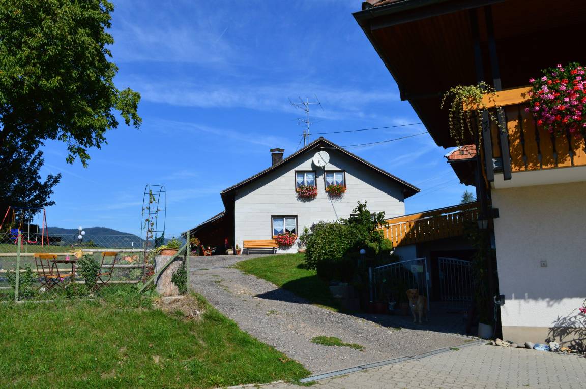 70 M² Apartment ∙ 3 Bedrooms ∙ 5 Guests - Belchen