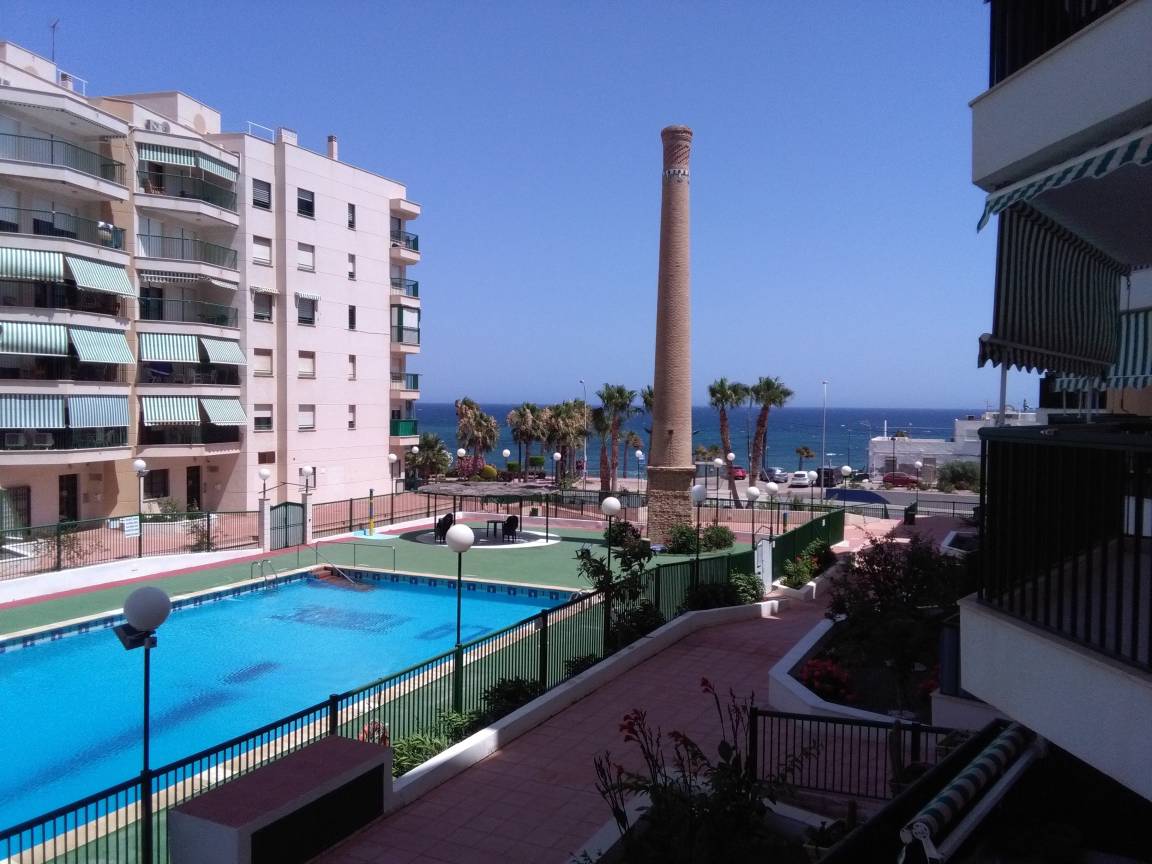 86 M² Apartamento ∙ 3 Habitaciones ∙ 5 Huéspedes - Águilas