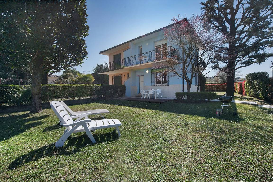250 M² Ferienhaus ∙ 2 Schlafzimmer ∙ 6 Gäste - Manerba del Garda