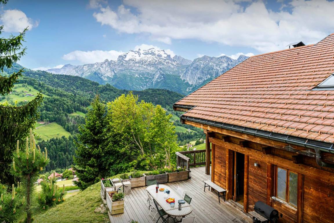 260 M² Chalet ∙ 8 Chambres ∙ 15 Personnes - Manigod