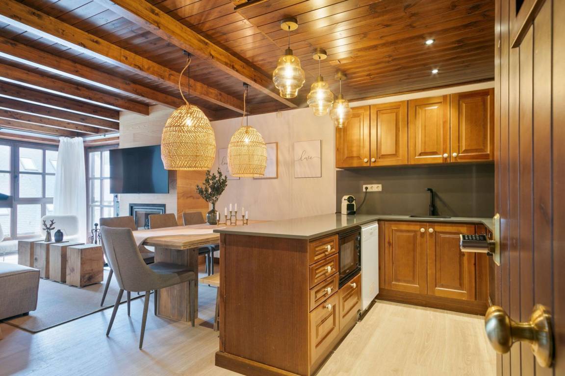 84 M² Apartamento ∙ 3 Habitaciones ∙ 7 Huéspedes - Baqueira