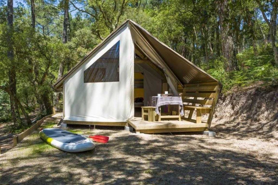 17 M² Tenda ∙ 2 Camere Da Letto ∙ 4 Ospiti - Ronce-les-Bains