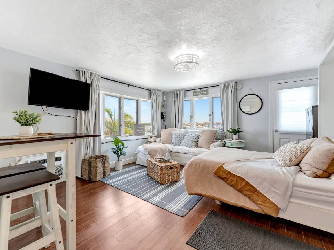 Apartment ∙ 2 Guests - Dunedin, FL