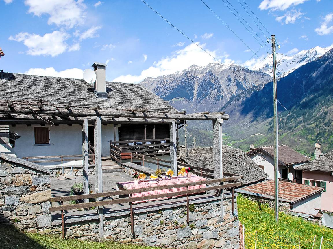 100 M² House ∙ 3 Bedrooms ∙ 6 Guests - Canton of Uri