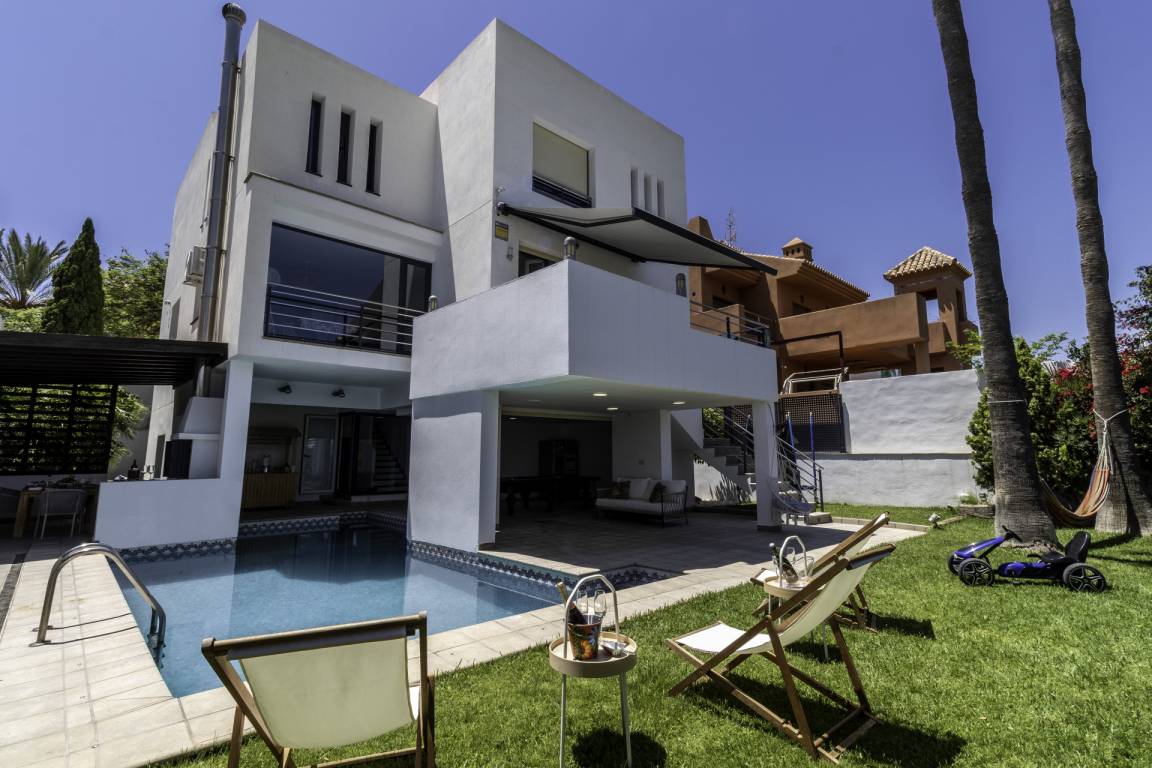 210 M² Maison De Vacances ∙ 4 Chambres ∙ 7 Personnes - Motril