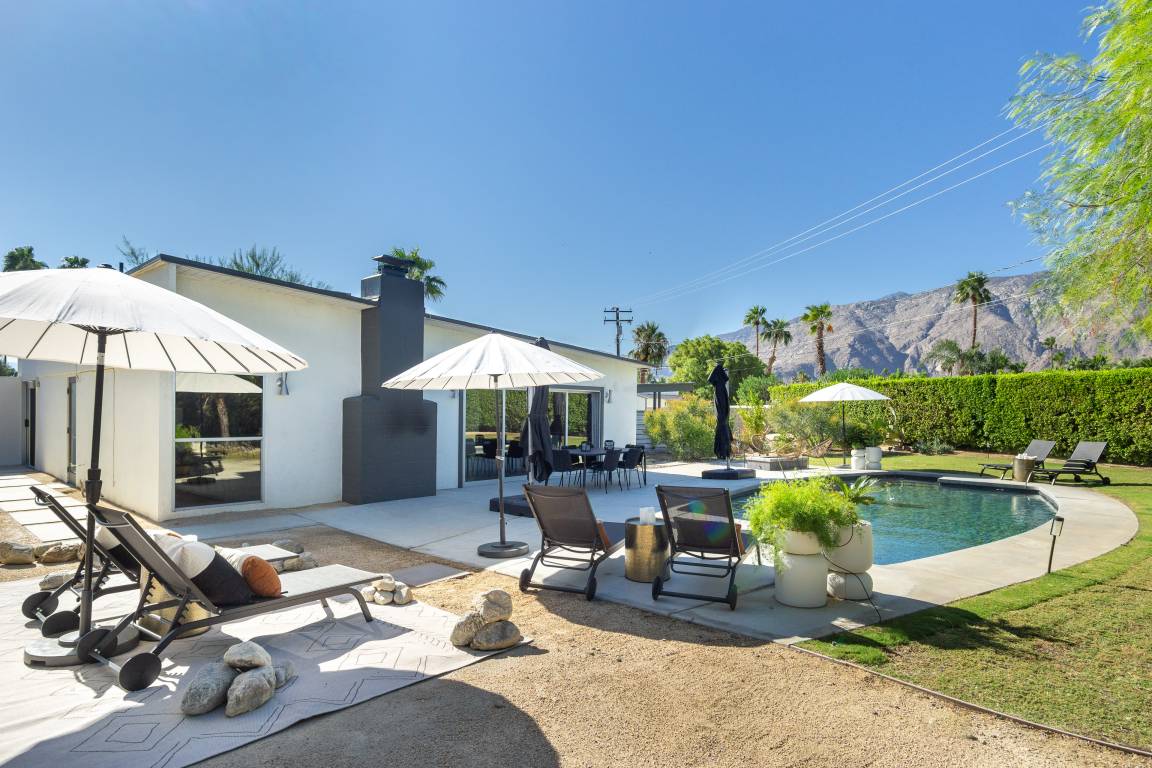 113 M² House ∙ 3 Bedrooms ∙ 6 Guests - Palm Springs, CA
