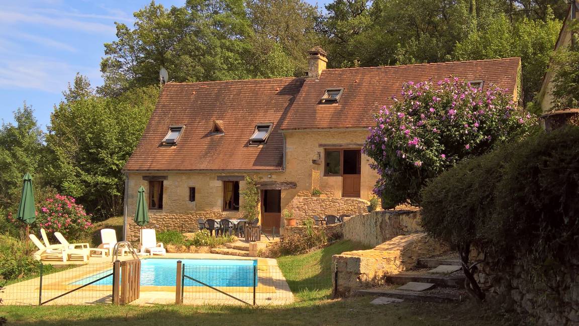 110 M² Ferienhaus ∙ 5 Schlafzimmer ∙ 9 Gäste - Montignac