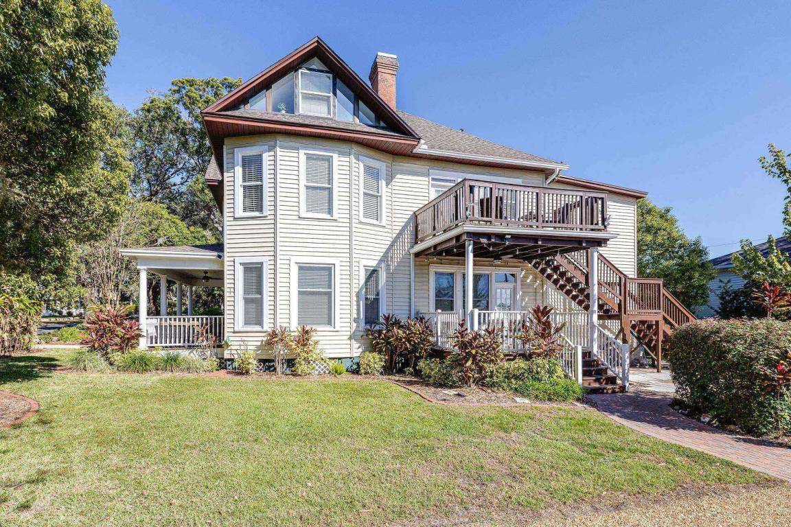 343 M² House ∙ 5 Bedrooms ∙ 12 Guests - Lakeland, FL