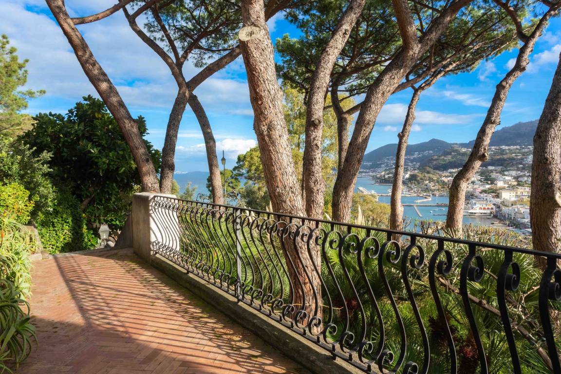 440 M² Villa ∙ 4 Habitaciones ∙ 8 Huéspedes - Forio