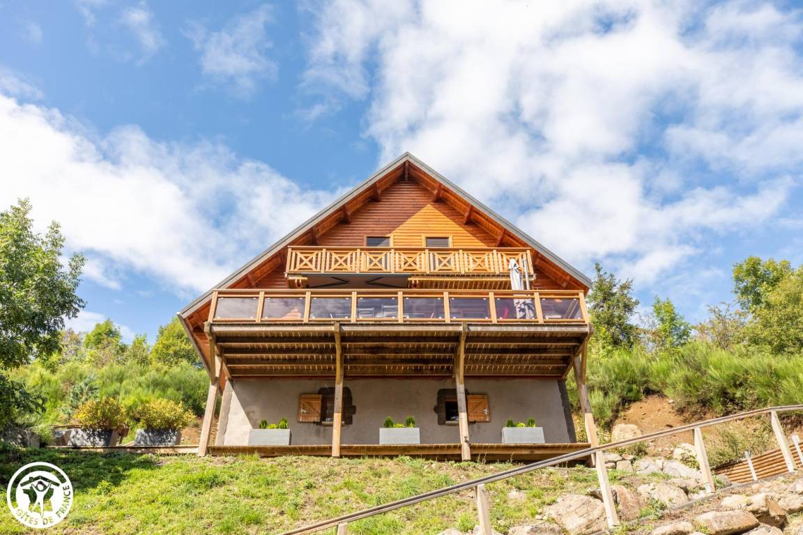 154 M² Gîte ∙ 4 Chambres ∙ 9 Personnes - Auvergne