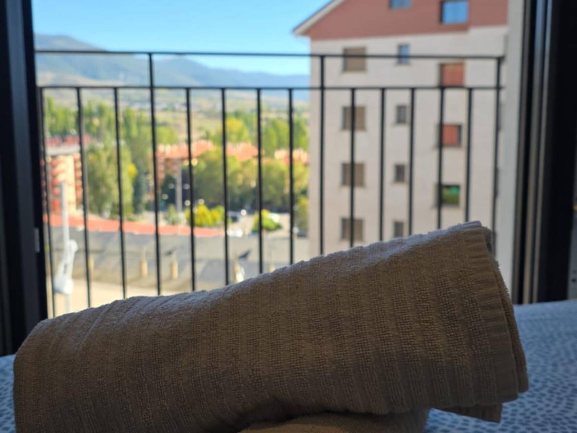 55 M² Apartment ∙ 2 Bedrooms ∙ 6 Guests - Jaca