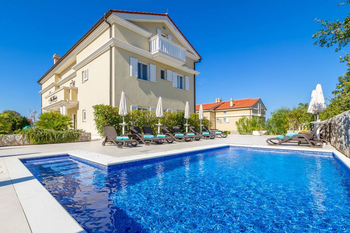 80 M² Apartment ∙ 2 Bedrooms ∙ 6 Guests - Krk, Hırvatistan