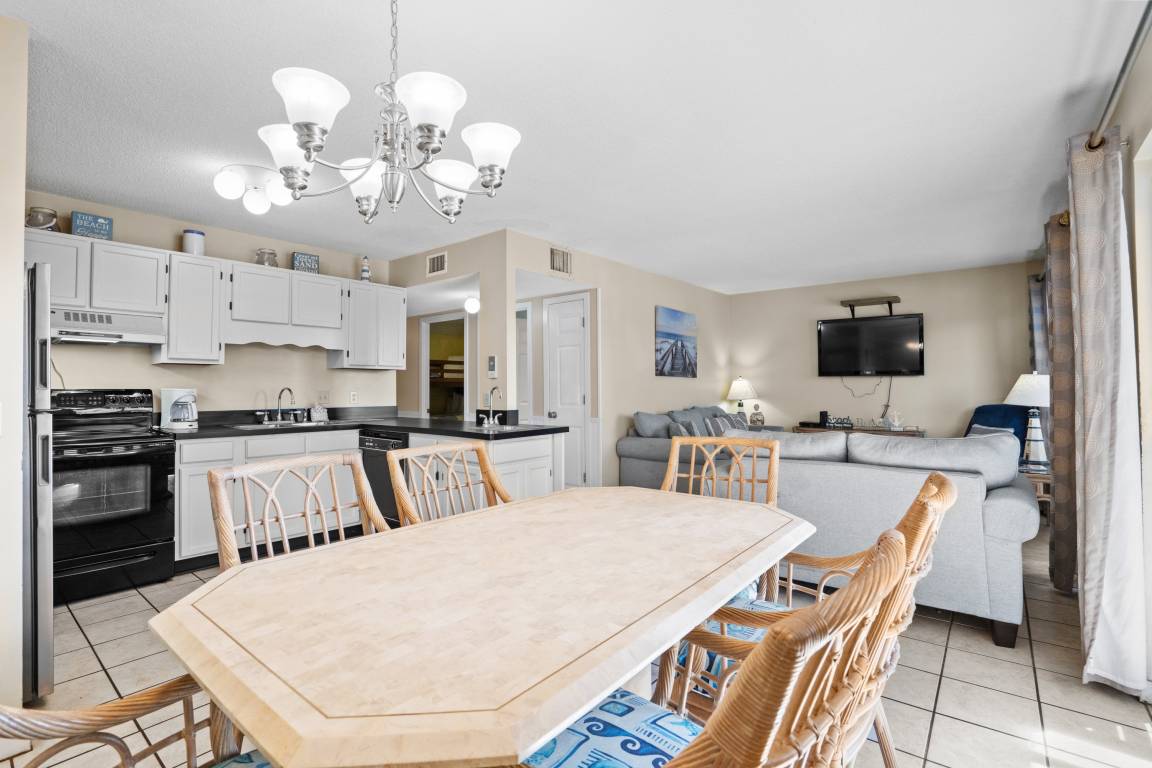 Condo ∙ 2 Bedrooms ∙ 6 Guests - Surfside Beach, SC