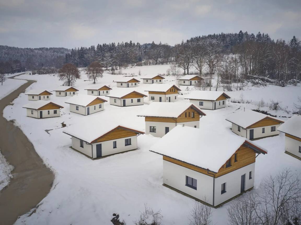 70 M² Bungalow ∙ 2 Schlafzimmer ∙ 4 Gäste - Frauenau
