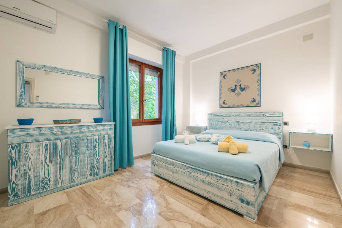 100 M² Apartment ∙ 3 Bedrooms ∙ 5 Guests - Cagliari