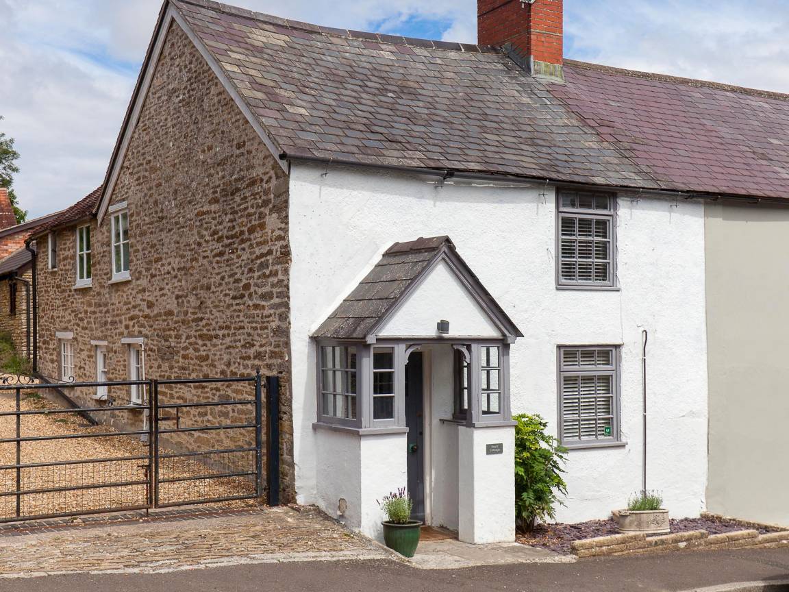 Cottage ∙ 2 Bedrooms ∙ 4 Guests - Sherborne