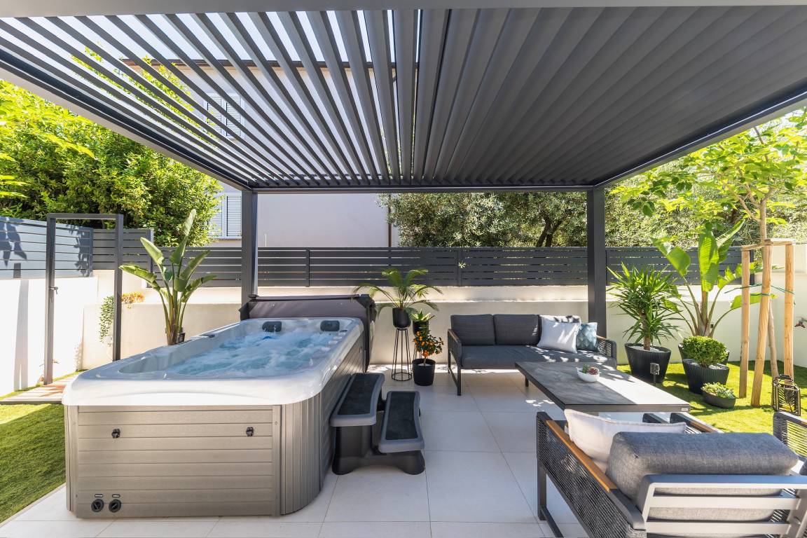 54 M² Apartment ∙ 2 Bedrooms ∙ 4 Guests - Zadar