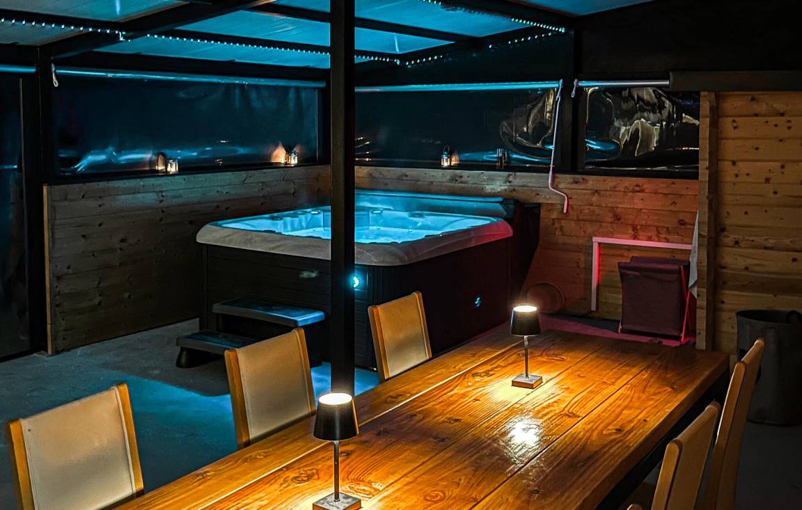 230 M² House ∙ 3 Bedrooms ∙ 6 Guests - Hırvatistan