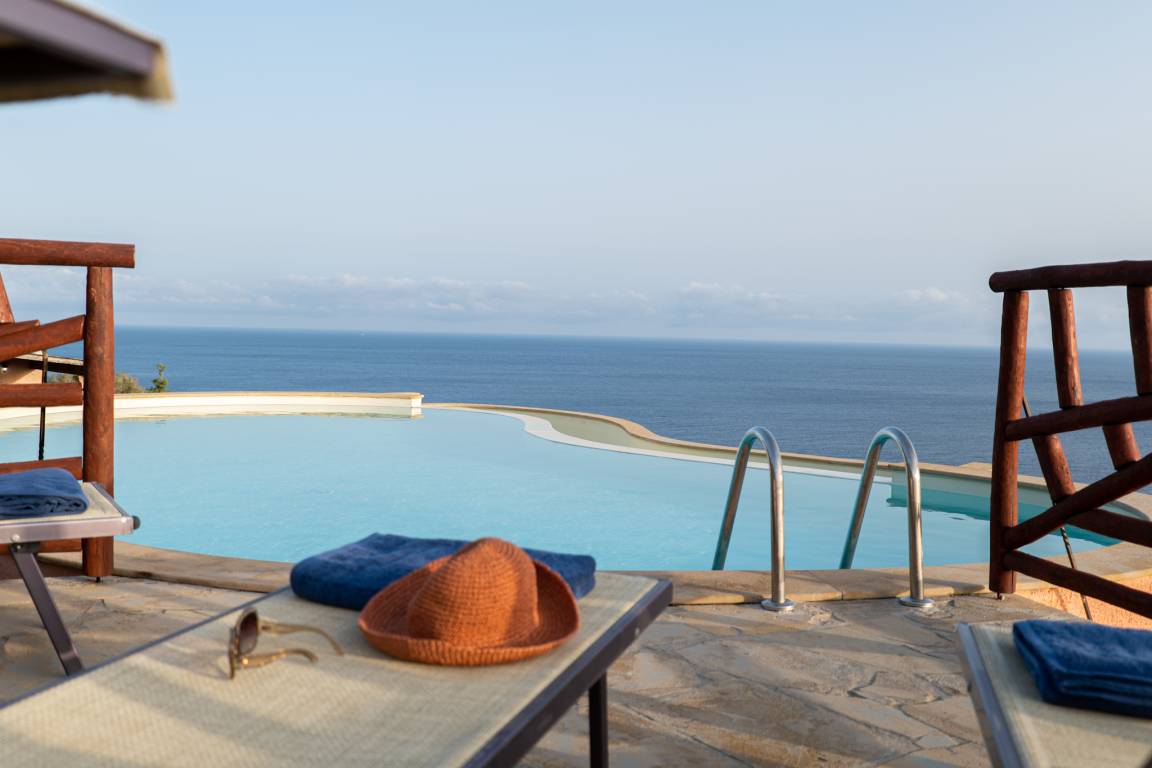 500 M² Villa ∙ 5 Bedrooms ∙ 10 Guests - Quartu Sant'Elena