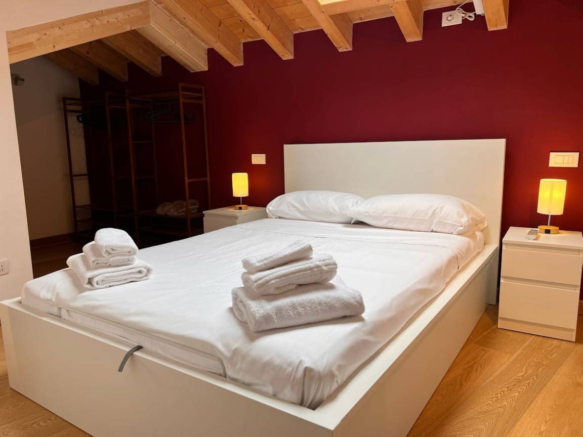 58 M² Apartment ∙ 1 Bedroom ∙ 4 Guests - Varese