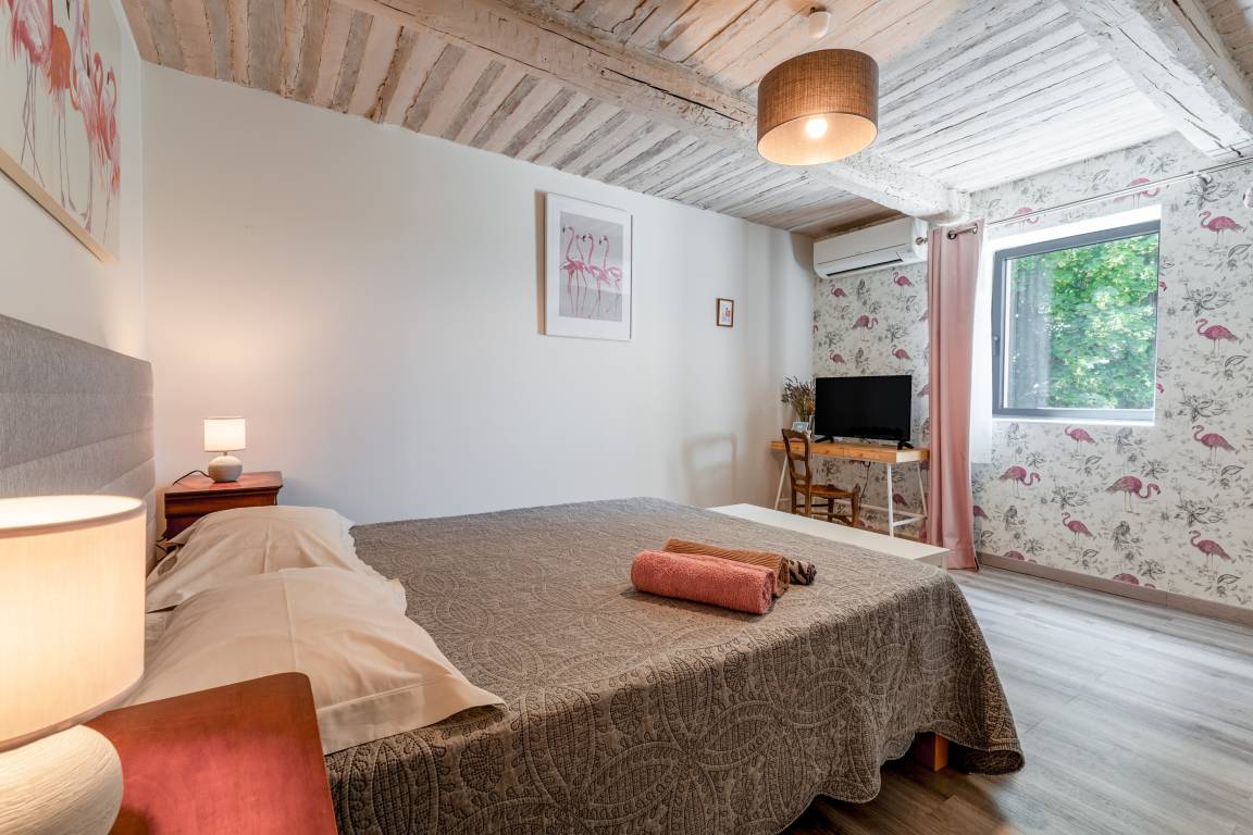 27 M² Chambre D'hôtes ∙ 1 Chambre ∙ 2 Personnes - L'Isle-sur-la-Sorgue