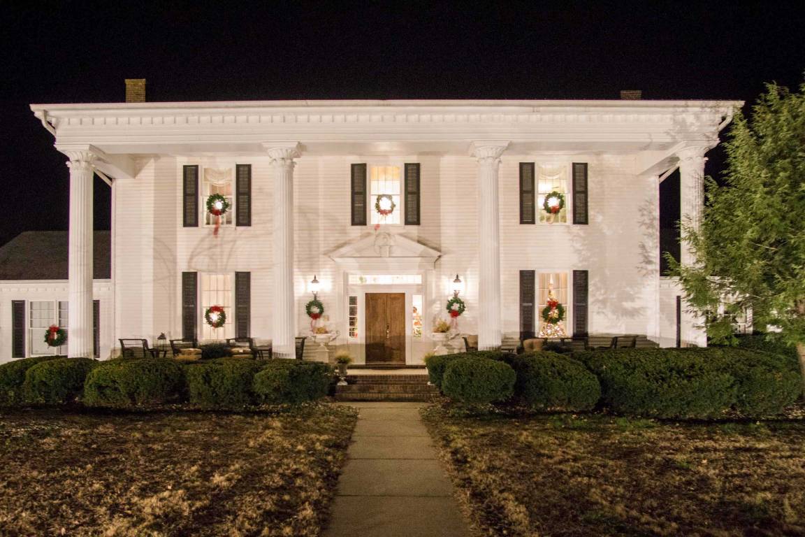 650 M² House ∙ 5 Bedrooms ∙ 10 Guests - Springfield, TN