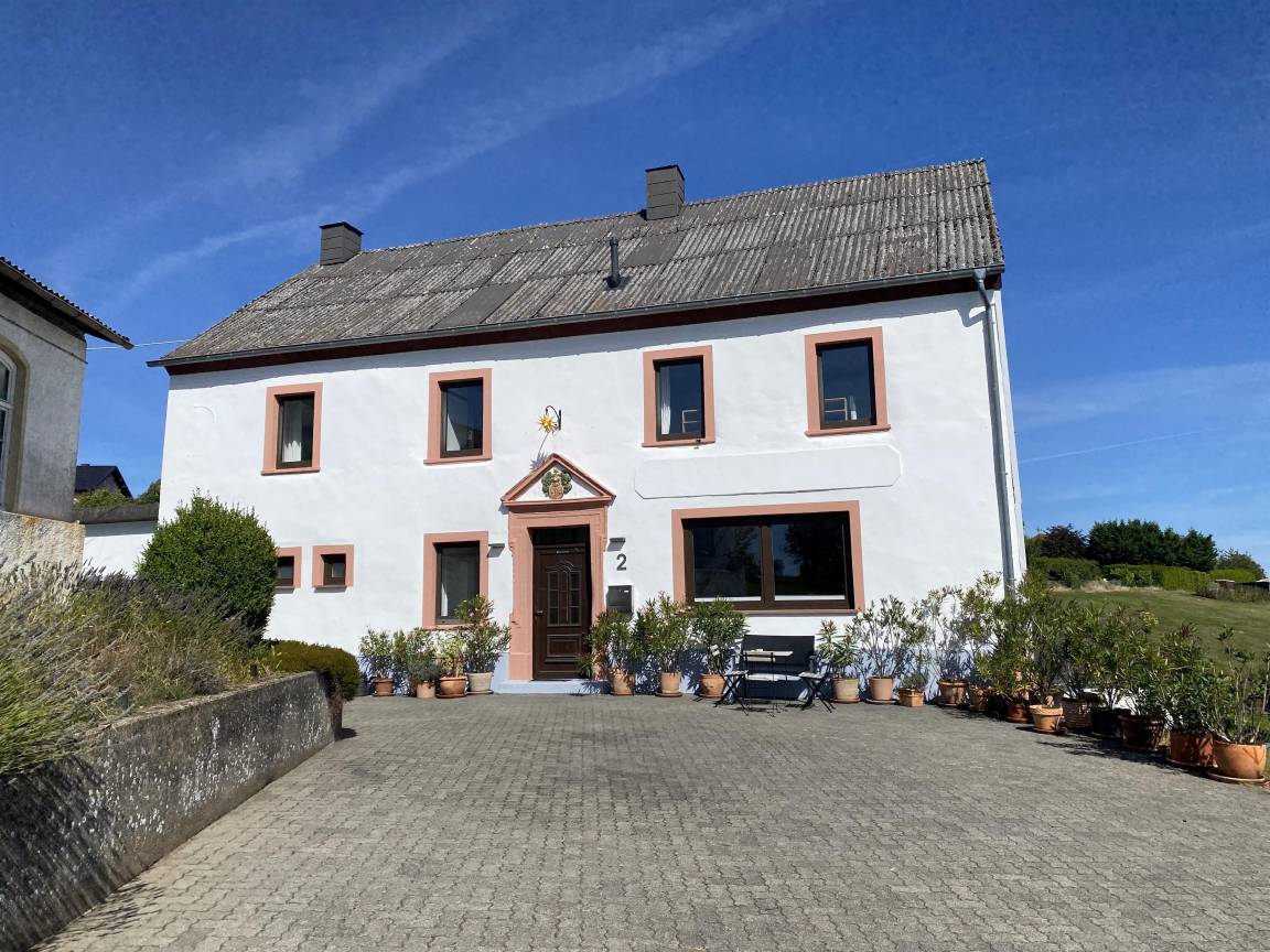 180 M² Ferienhaus ∙ 5 Schlafzimmer ∙ 12 Gäste - Blankenheim