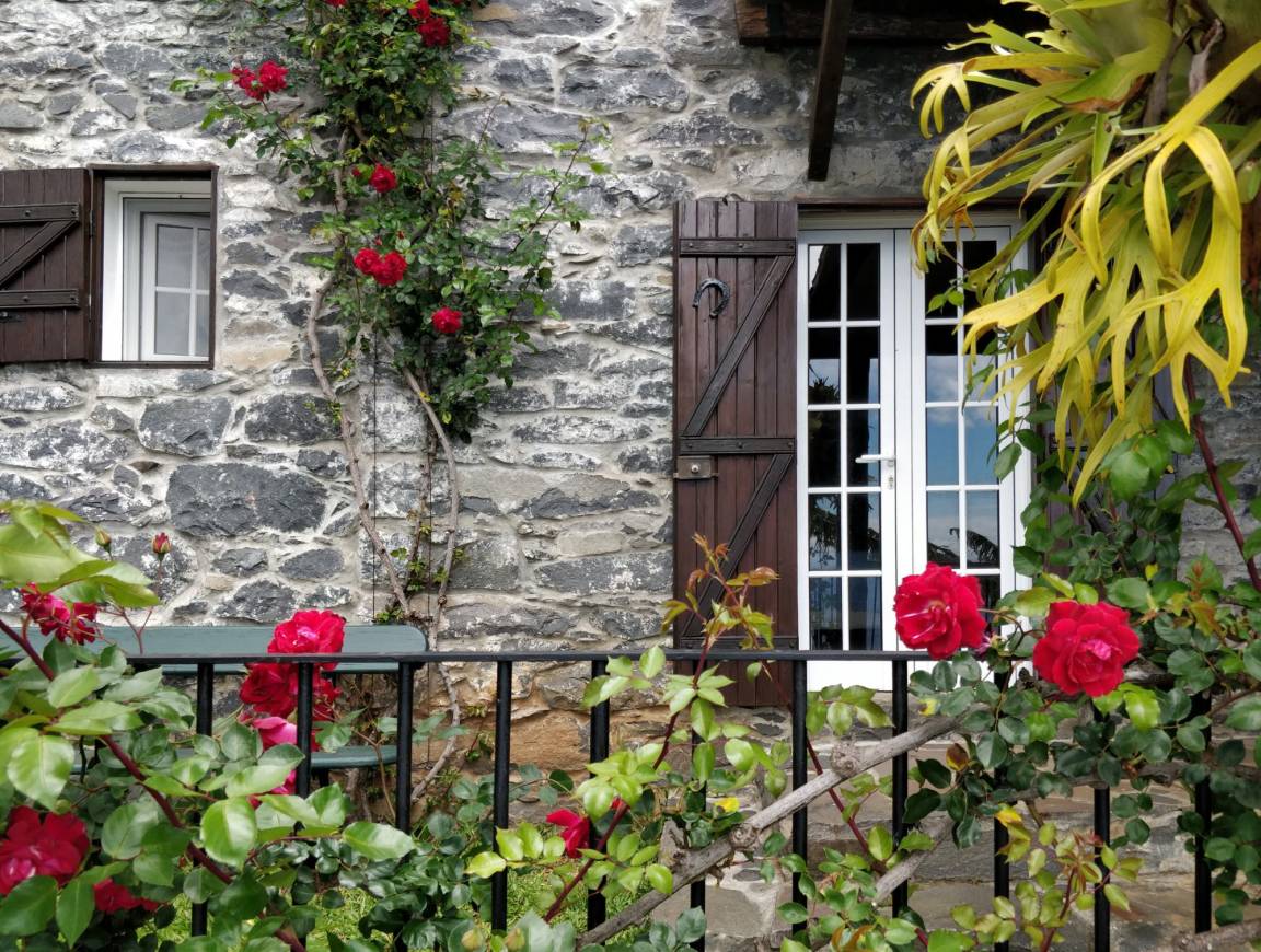 110 M² Gîte ∙ 2 Bedrooms ∙ 5 Guests - Estreito da Calheta