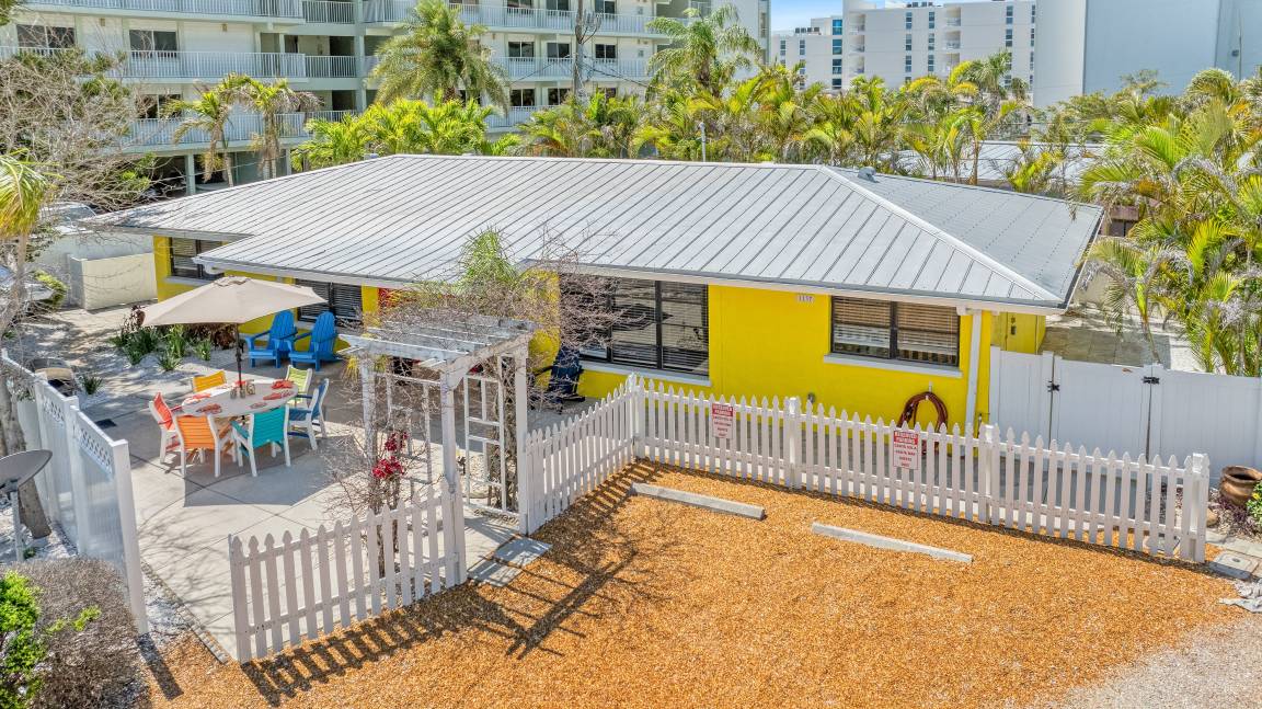 129 M² House ∙ 4 Bedrooms ∙ 8 Guests - Siesta Key, FL