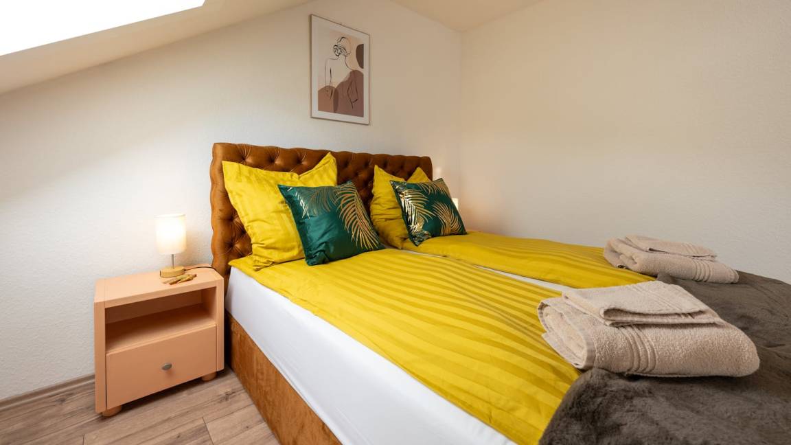 49 M² Ferienwohnung ∙ 2 Schlafzimmer ∙ 2 Gäste - Idar-Oberstein