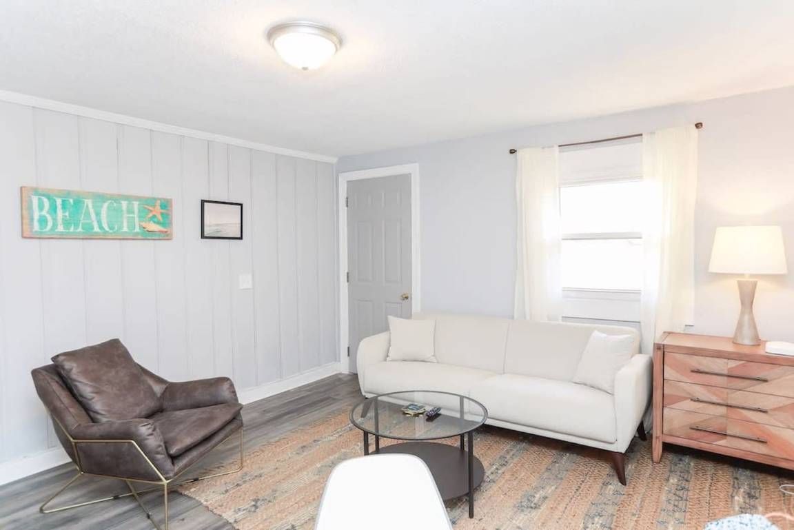 Apartment ∙ 2 Bedrooms ∙ 4 Guests - Norfolk, VA