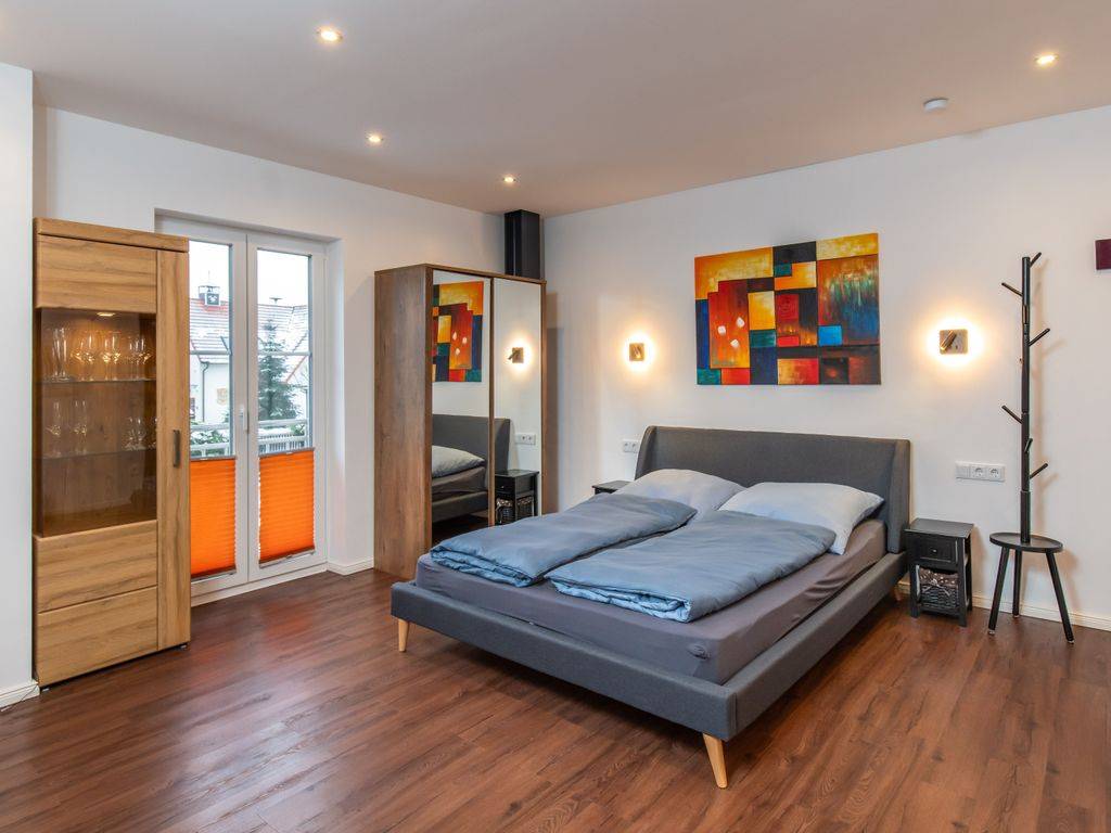 35 M² Ferienwohnung ∙ 1 Schlafzimmer ∙ 2 Gäste - Lauf an der Pegnitz