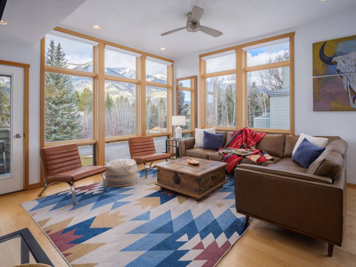 126 M² Apartment ∙ 3 Bedrooms ∙ 6 Guests - Jackson, WY