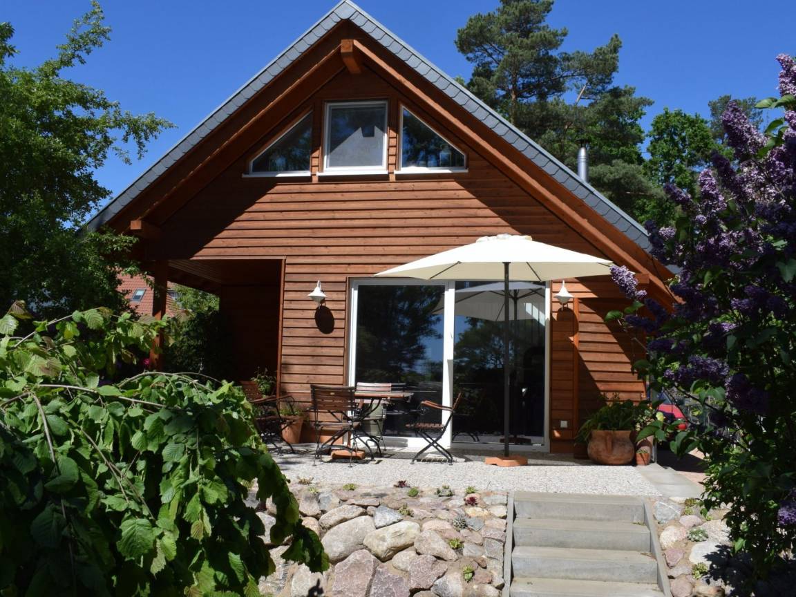 85 M² Ferienhaus ∙ 2 Schlafzimmer ∙ 4 Gäste - Plau am See