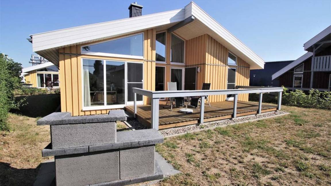 77 M² Ferienhaus ∙ 2 Schlafzimmer ∙ 4 Gäste - Müritz
