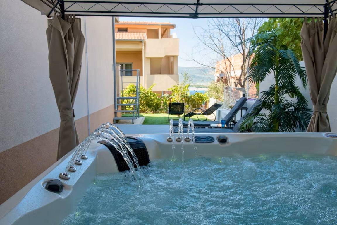 60 M² Appartement ∙ 2 Slaapkamers ∙ 6 Gasten - Trogir