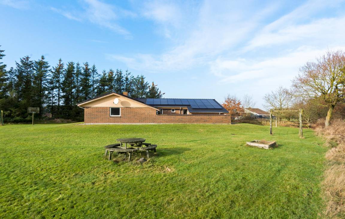 185 M² Ferienhaus ∙ 5 Schlafzimmer ∙ 11 Gäste - Blåvand