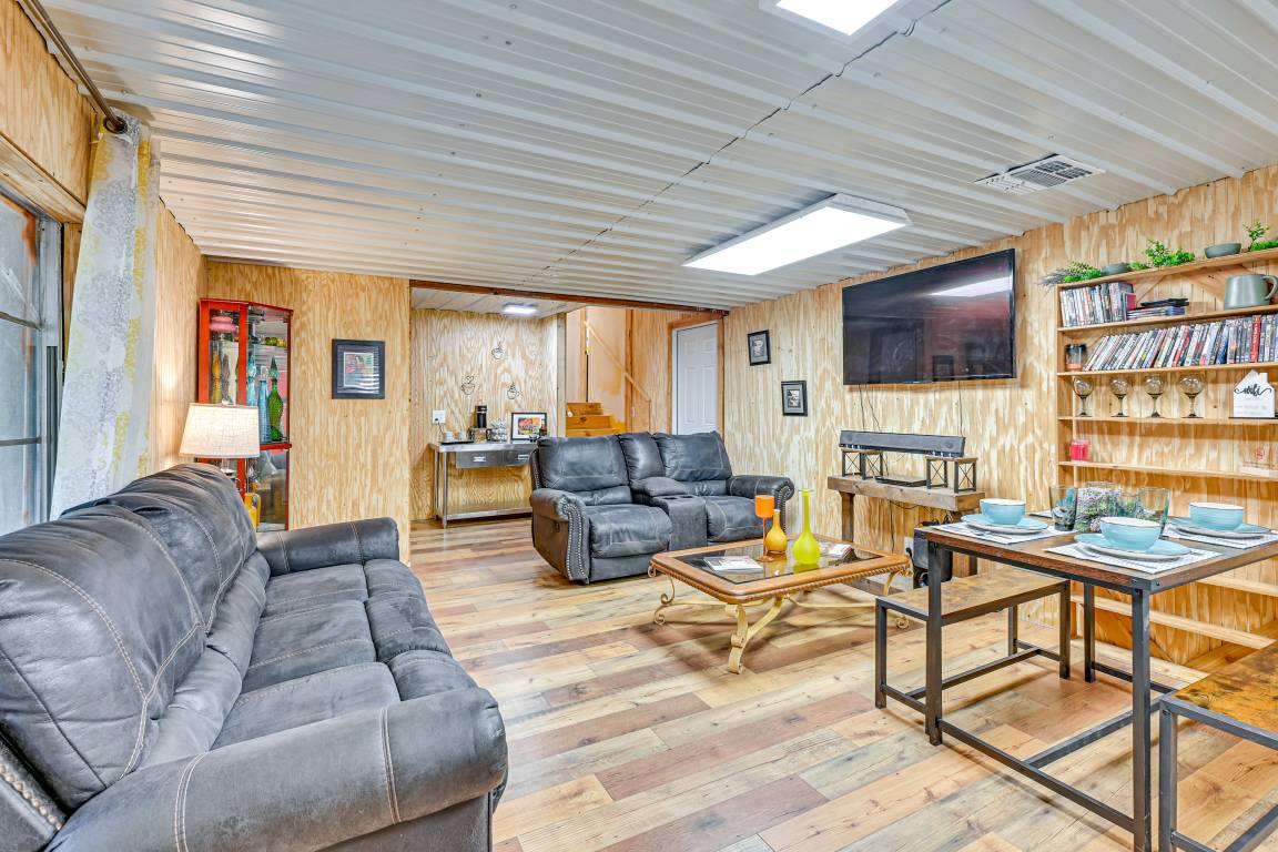 102 M² Apartment ∙ 2 Bedrooms ∙ 6 Guests - Texarkana, TX