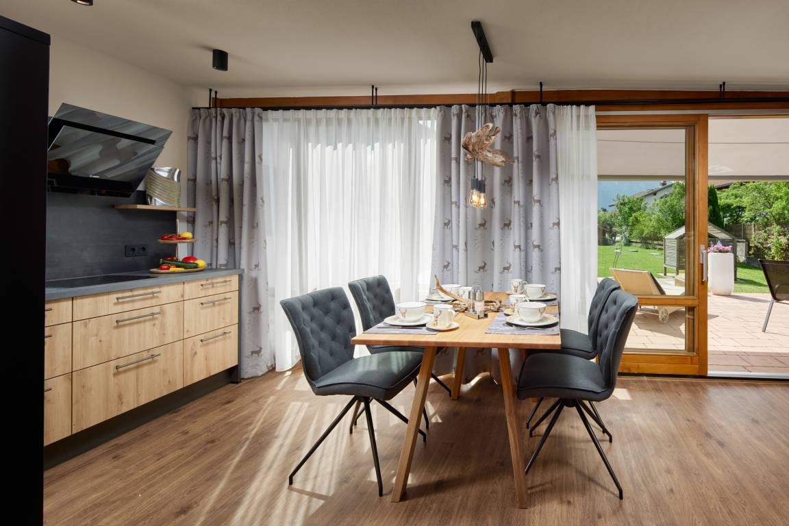 74 M² Ferienwohnung ∙ 2 Schlafzimmer ∙ 4 Gäste - Hohenschwangau