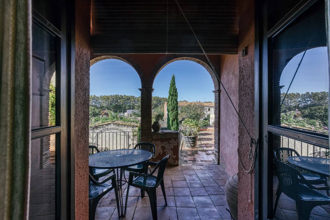 70 M² Apartment ∙ 2 Bedrooms ∙ 4 Guests - Figueres