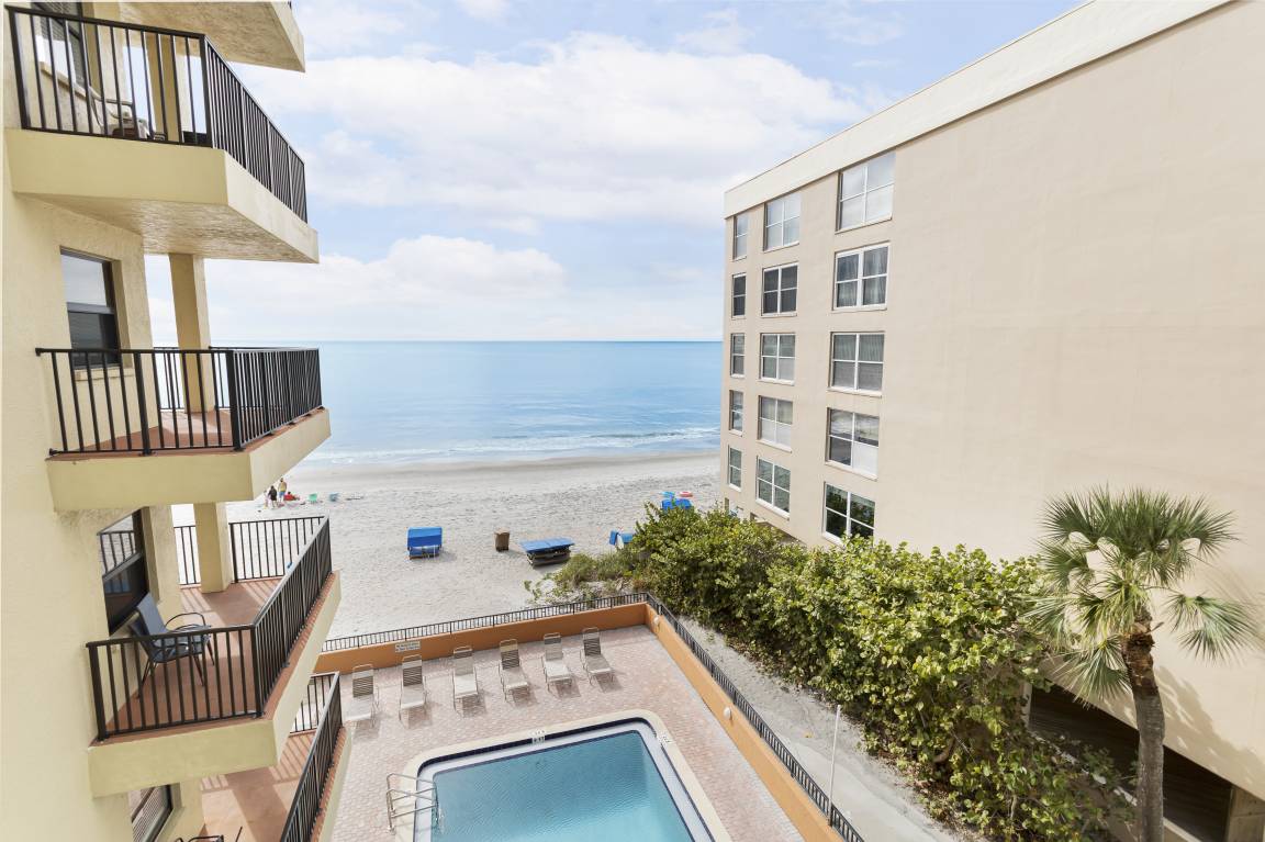 114 M² Apartment ∙ 2 Bedrooms ∙ 8 Guests - Madeira Beach, FL