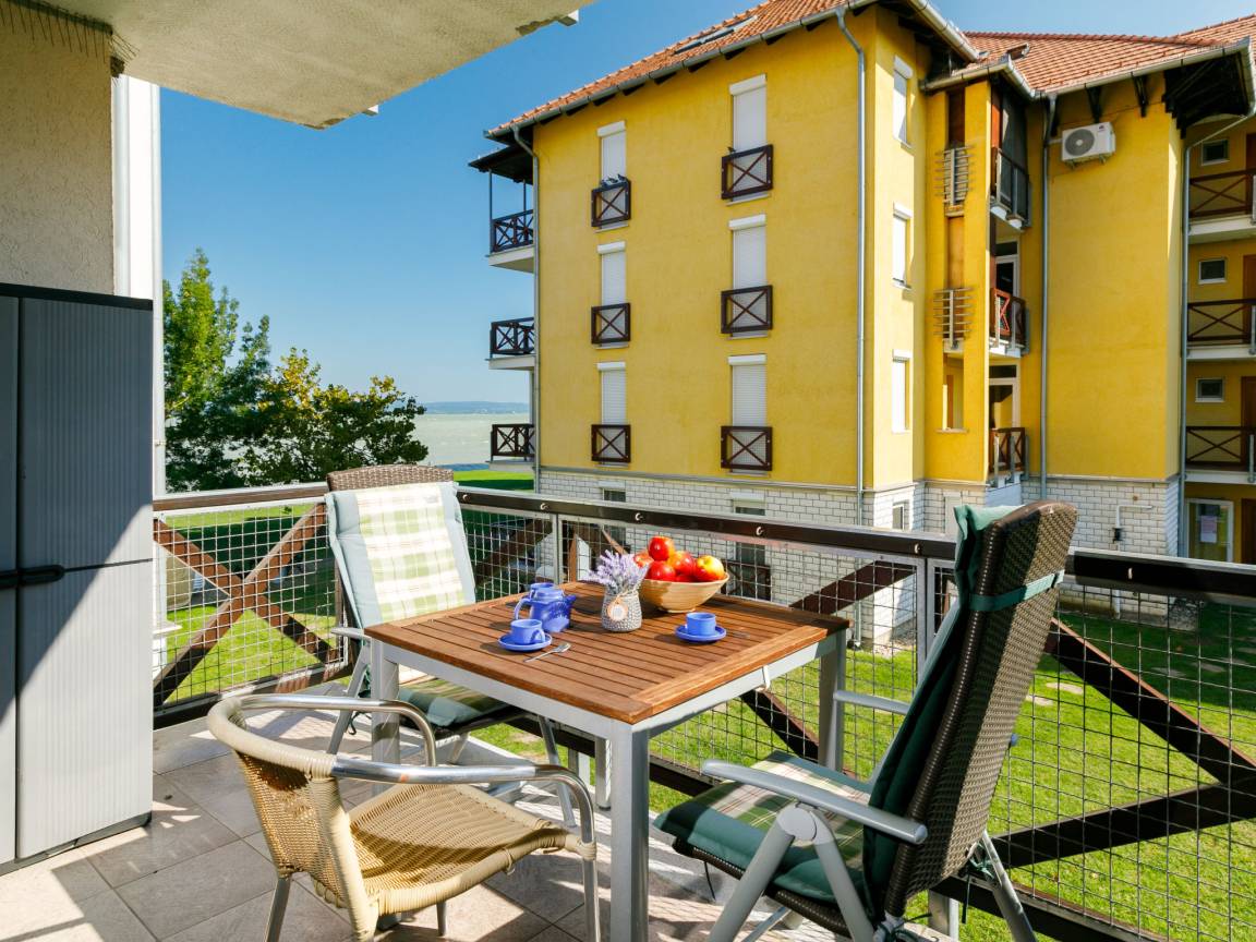 Ferienwohnung ∙ 1 Schlafzimmer ∙ 4 Gäste - Balatonlelle