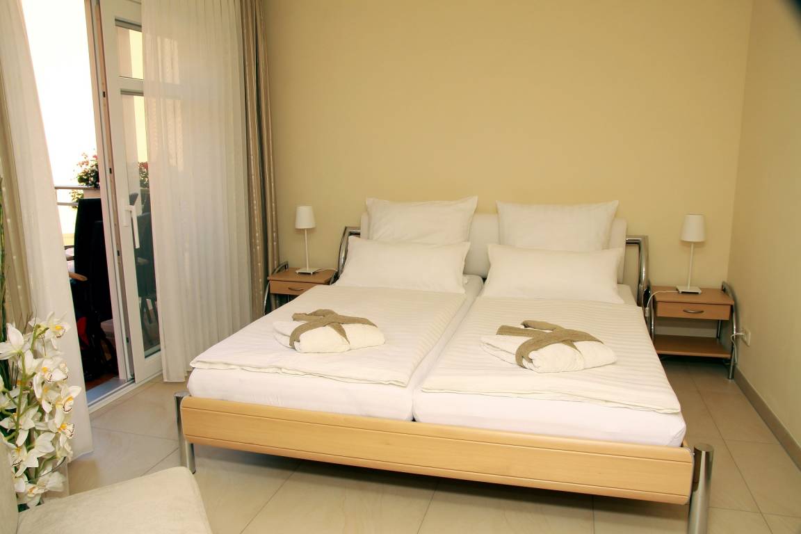 Ferienwohnung ∙ 2 Schlafzimmer ∙ 4 Gäste - Arnstadt