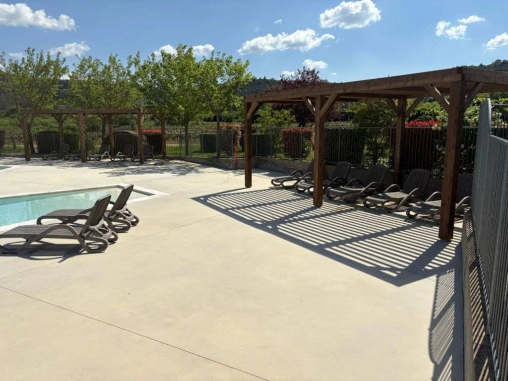 24 M² Camping ∙ 2 Chambres ∙ 4 Personnes - Les Vans