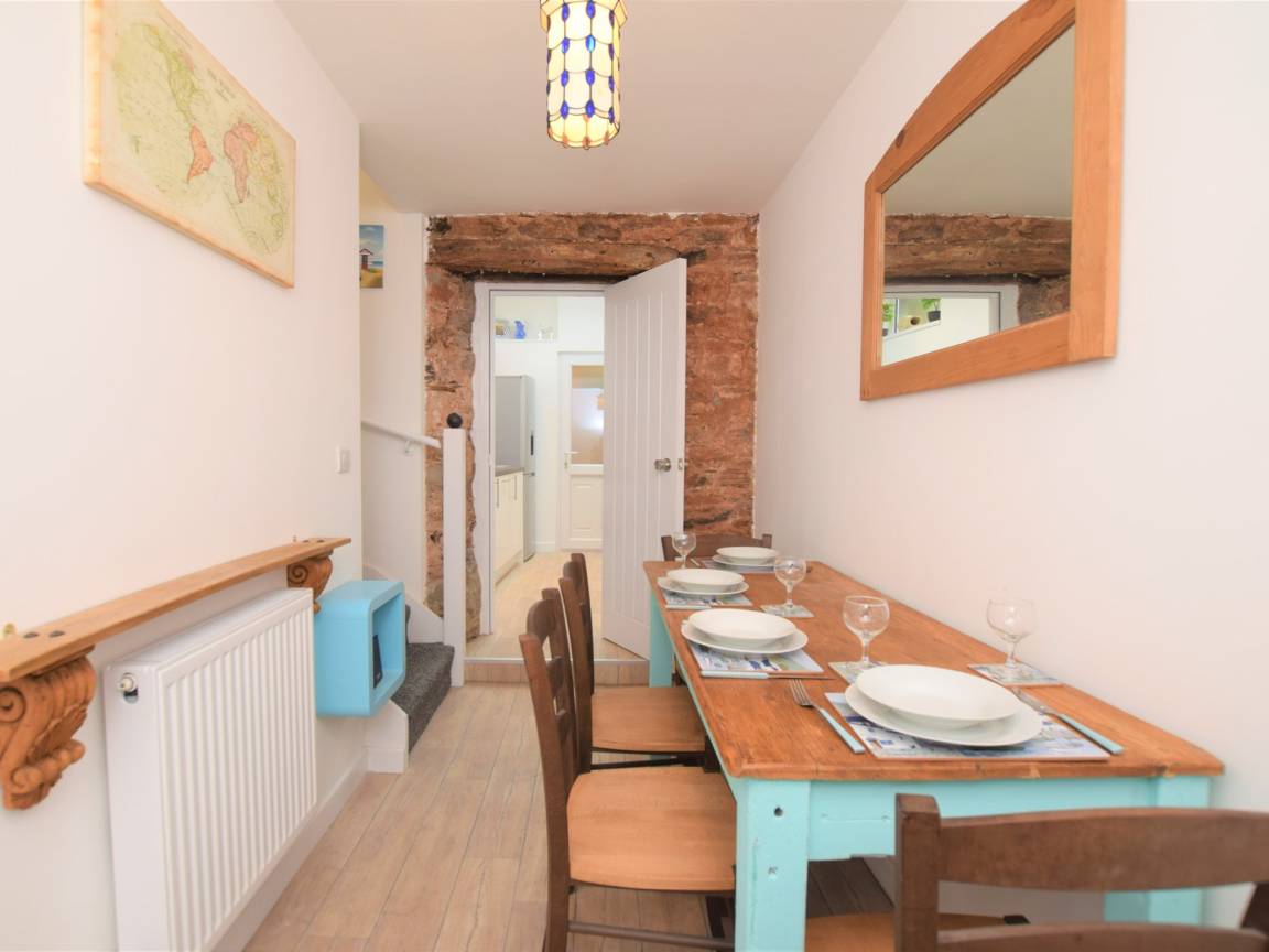 Cottage ∙ 2 Bedrooms ∙ 4 Guests - Brixham